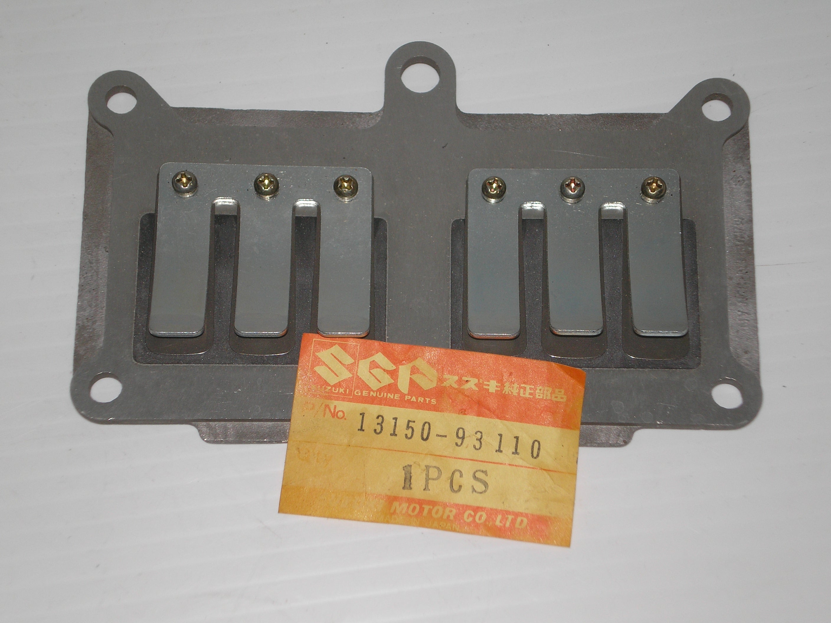 SUZUKI Outboard Motor Reed Valve Assembly 13150-93110 – Pro-Formance Cycle