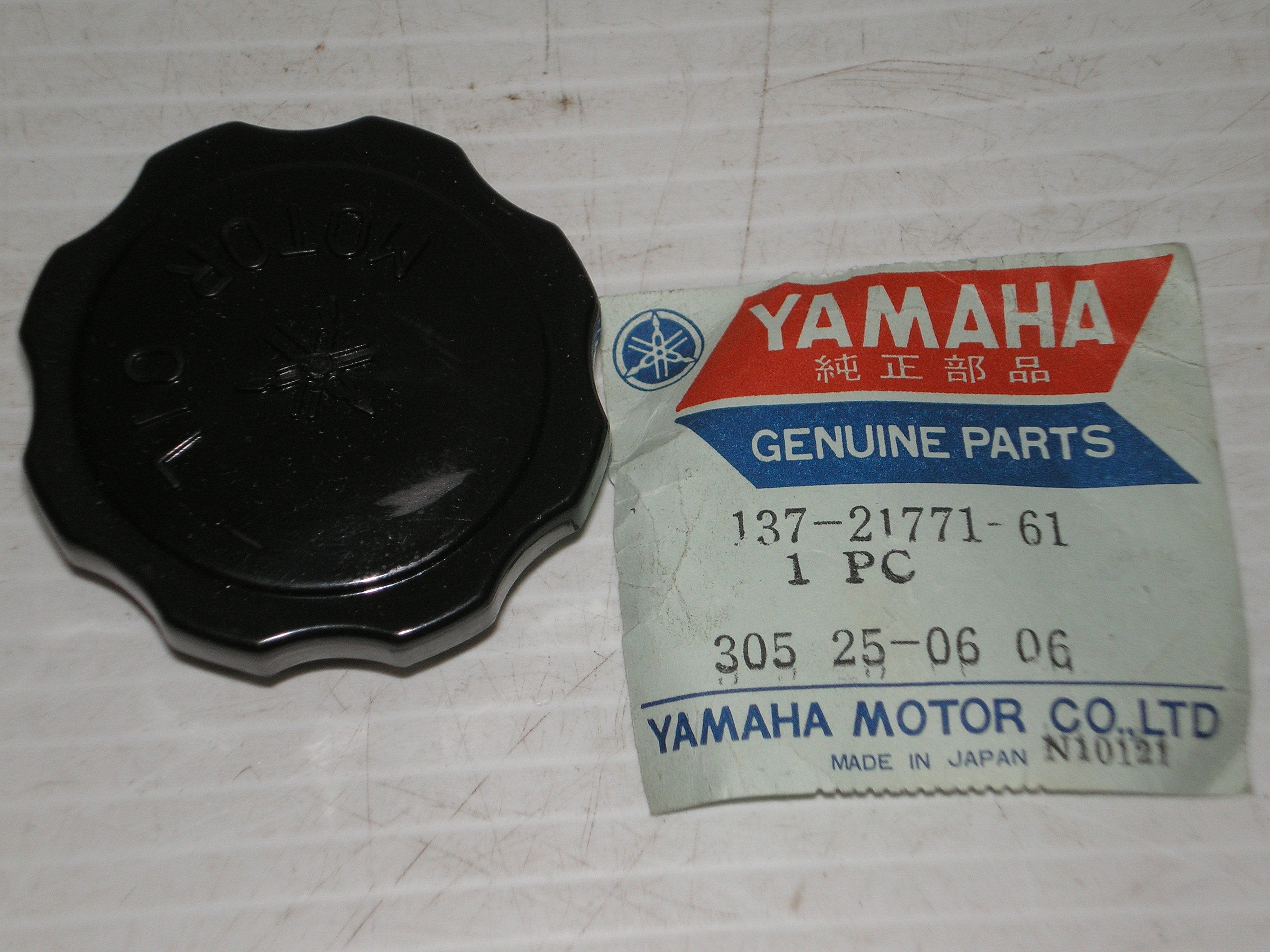 YAMAHA R3 YA6 YCS1 YDS5 YL2 YM2 YR1 YR2 Factory Oil Injection Tank Cap ...
